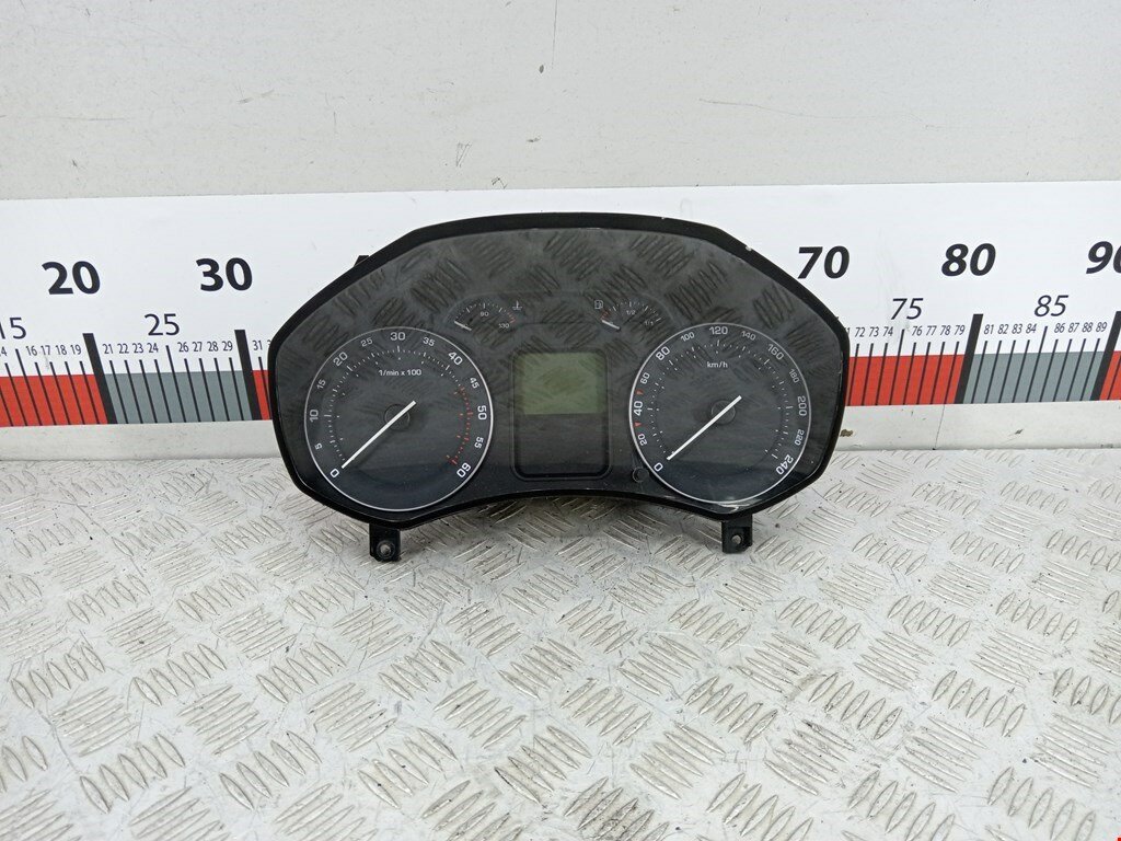 Панель приборная (щиток приборов) Skoda Octavia 1Z A2C53032531 арт. 1954627