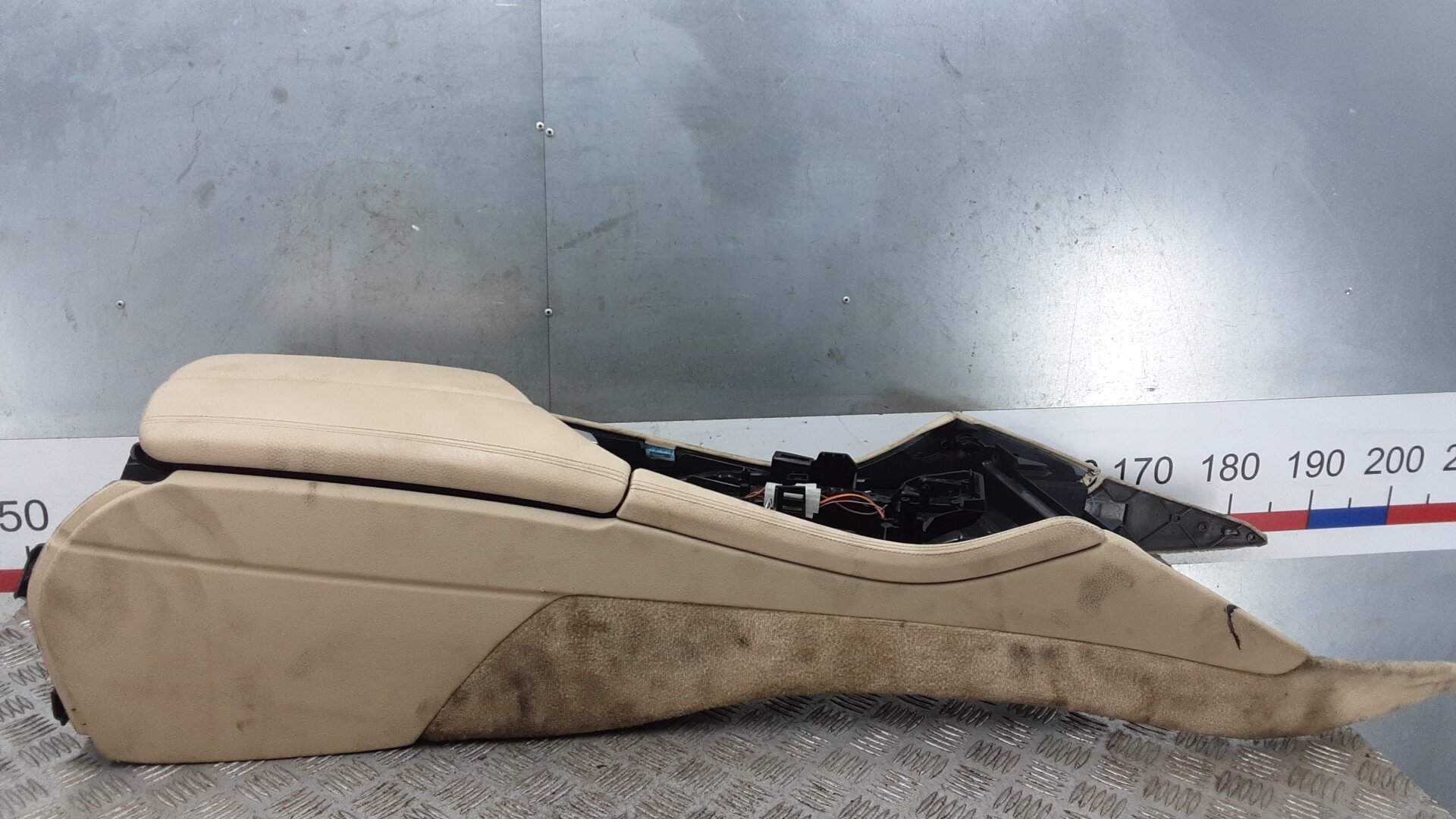 Подлокотник центральный BMW 5 F10/F11