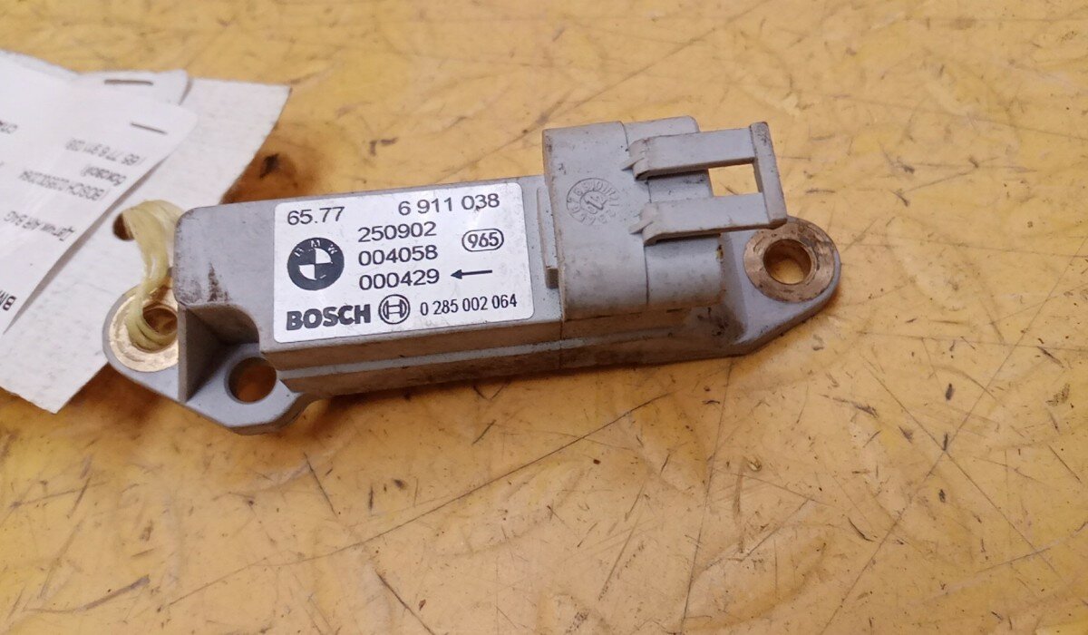 Датчик AIR BAG X5 E53 BMW 65776911038