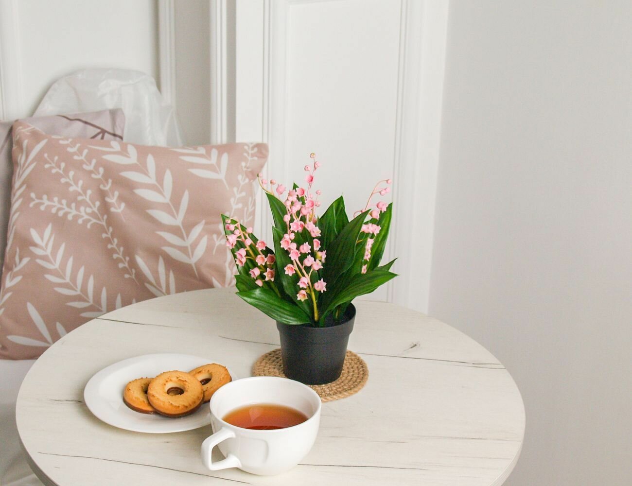 Искусственные цветы в горшке ландыши, розовые, 23 см, Summer Deco 5010090