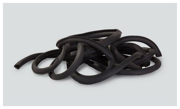 Уплотнитель двери задка, арт. 374100-6307025-00