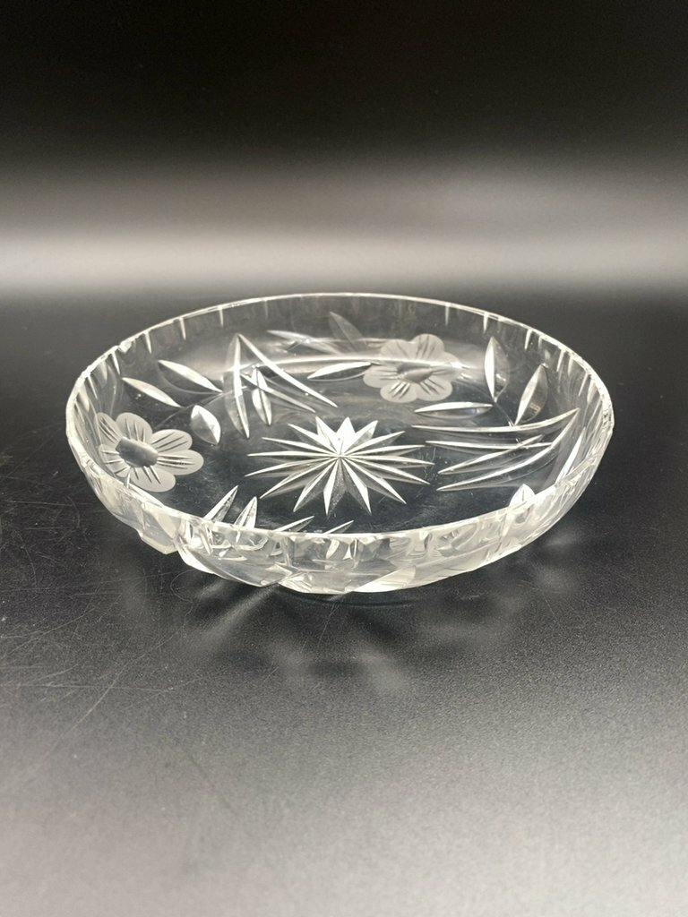 Конфетница с рельефным декором, стекло, СССР, 1960-1990 гг.