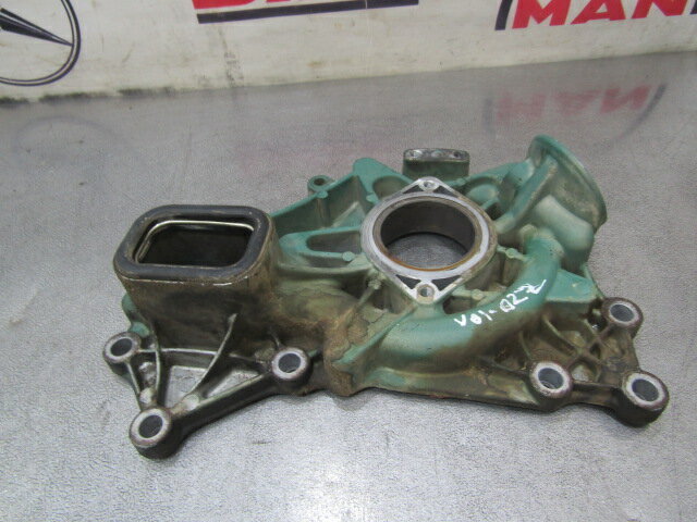 Корпус помпы двигателя D13A Volvo FM, FH, есть выработка