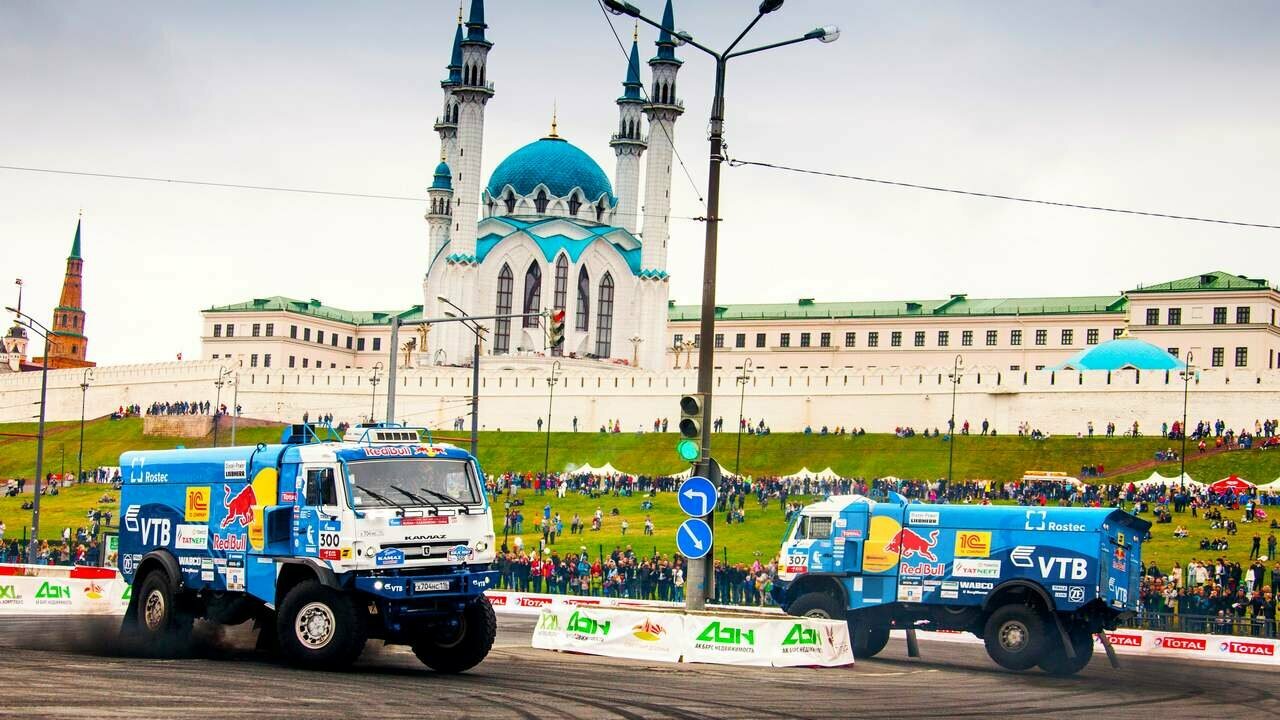 Картина на холсте 110x60 LinxOne "Авто, машины, мото" интерьерная для дома / на стену / на кухню / с подрамником