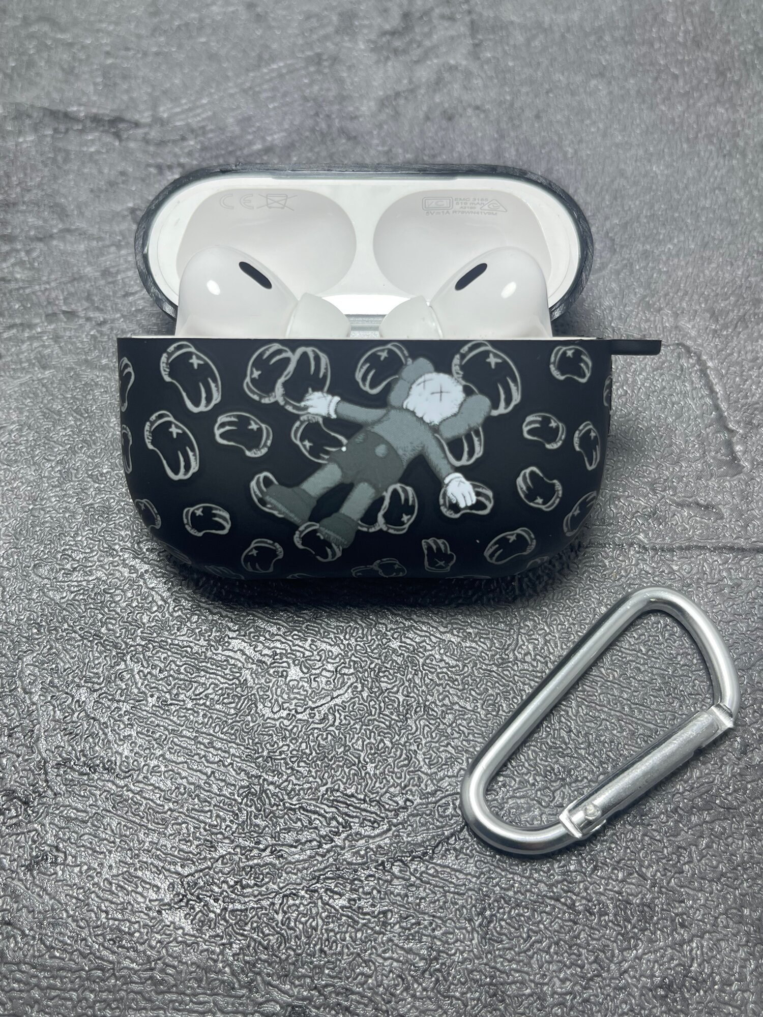 Чехол Luxo для беспроводных наушников AirPods Pro2 , ударопрочный , с карабином