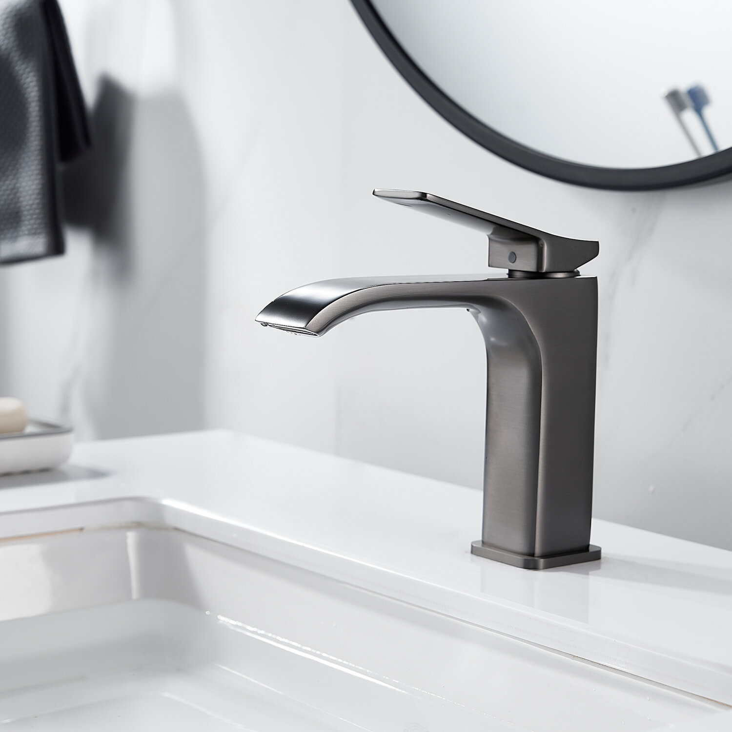 Смеситель для раковины Shevanik S4001T, латунь, цвет оружейная сталь, с каскадным изливом