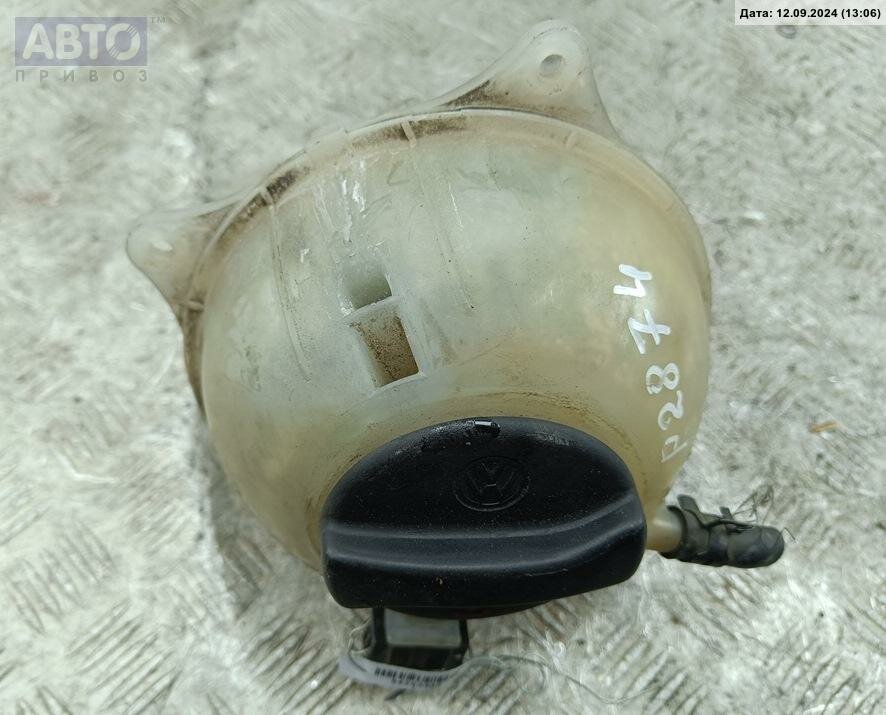 Бачок расширительный Volkswagen Golf-3