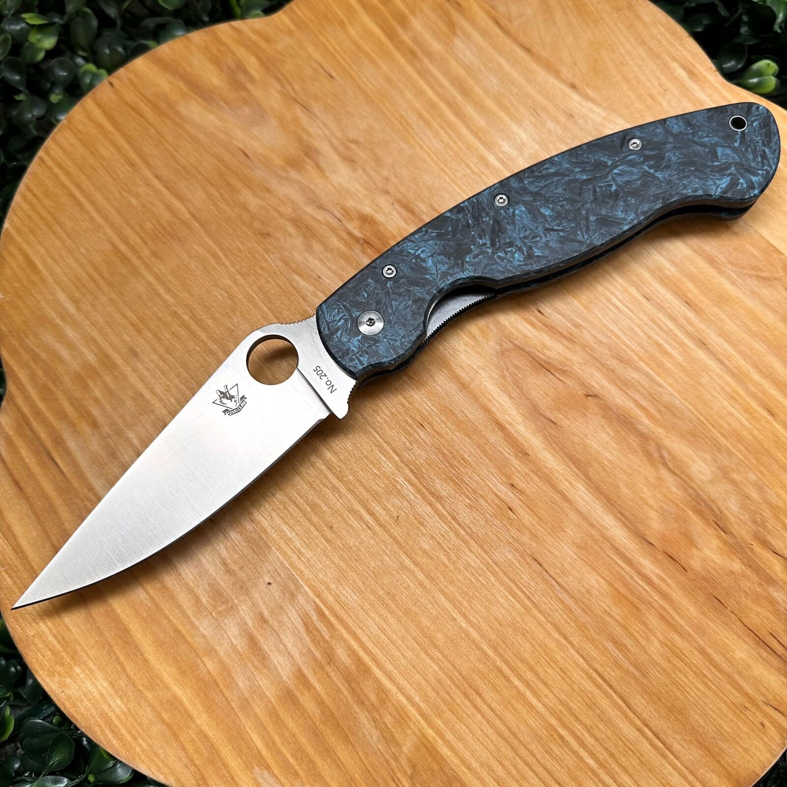 Нож Steelclaw Боец 3 сталь M390, рукоять синий карбон, вес 126 грамм