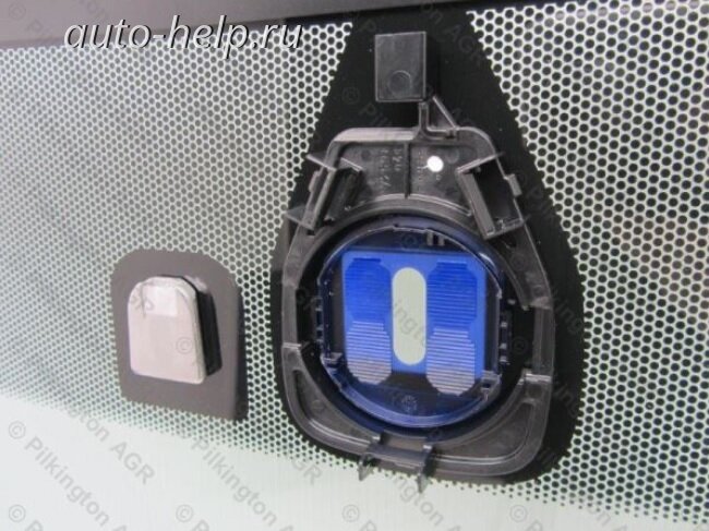 FYG MITSUBISHI Лобовое Обогрев ДД VIN acustic