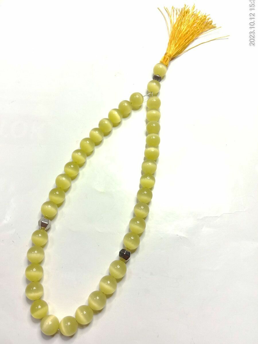 Мусульманские четки из кошачьего глаза, 33 бусины, диаметр 10 мм. в подарочной коробке.