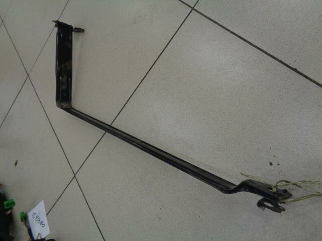 Лента крепления бензобака от Volvo XC90 2002-2014