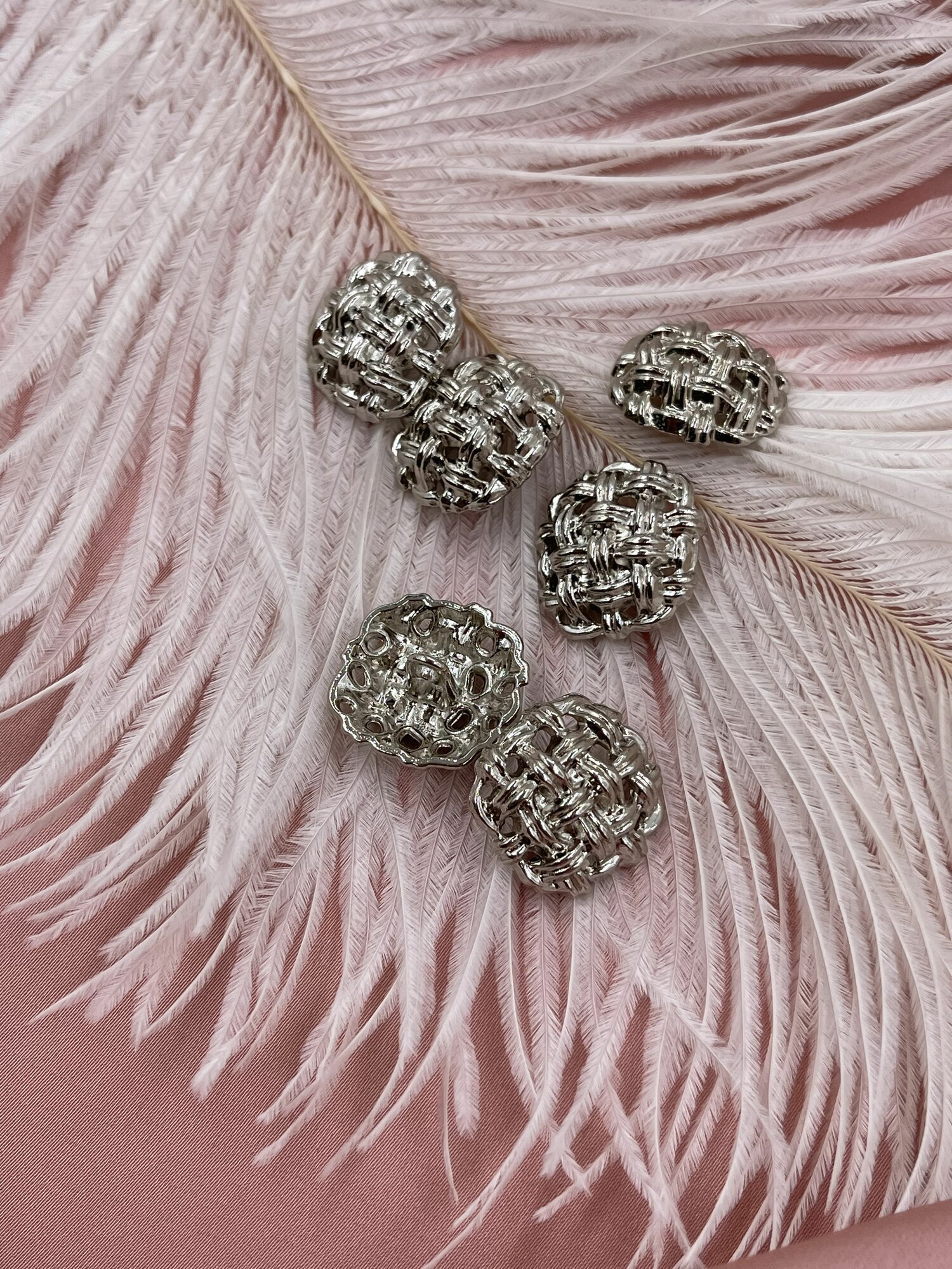 Пуговицы квадратные в серебристом металле 17,5 мм 6 штук