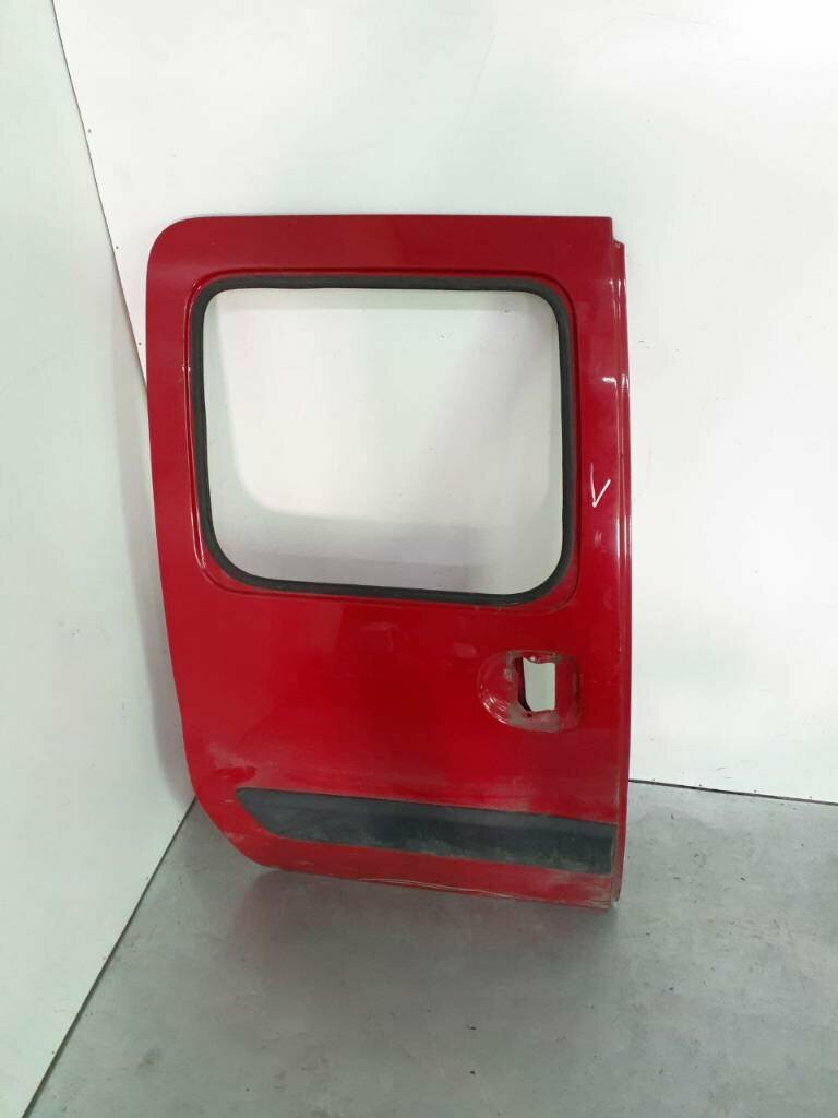Дверь сдвижная правая Renault Kangoo рест. 2005