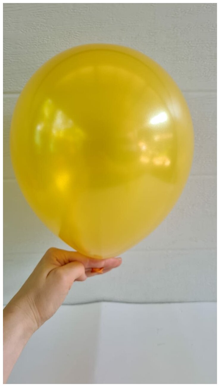 Шар воздушный. Латекс. Форма круглая. Цвет золото. Упаковка 30 шт. Размер 25 см.