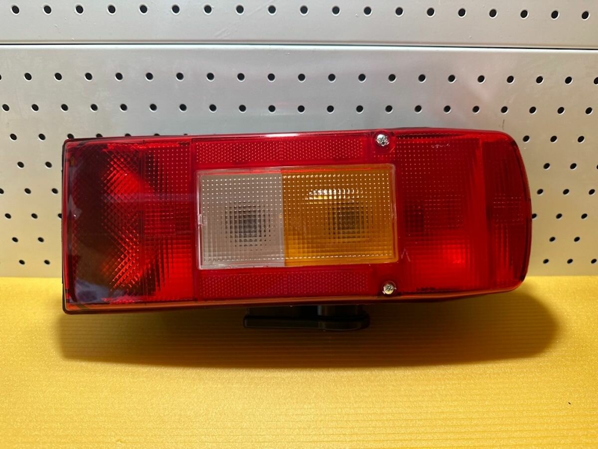 Фонарь задний VOLVO FH FM ГАЗон Next правый со звуковой сигнализацией