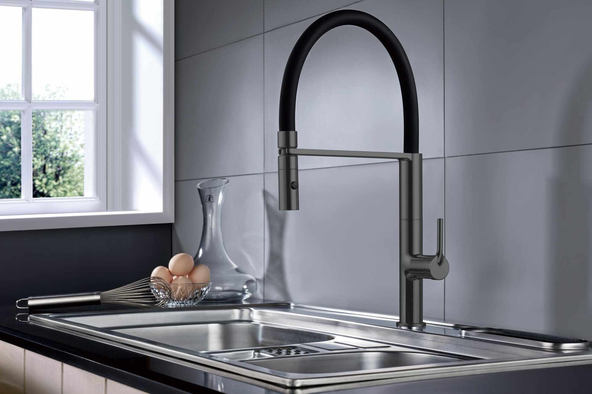 Смеситель для кухни Vincea VKF-114MB, с гибким изливом, брашированный никель