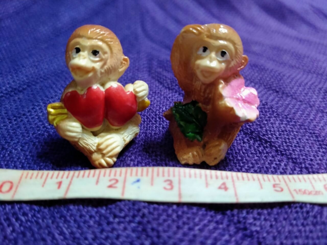 Пара мини обезьянок