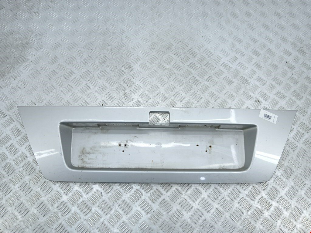 Бленда Nissan Primera P11 908109F800 арт. 2000499