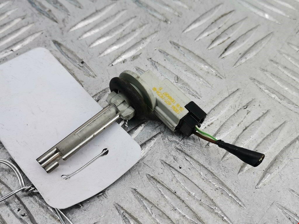 Датчик температуры воздуха Ford Focus 2 1256506 арт. 1717316