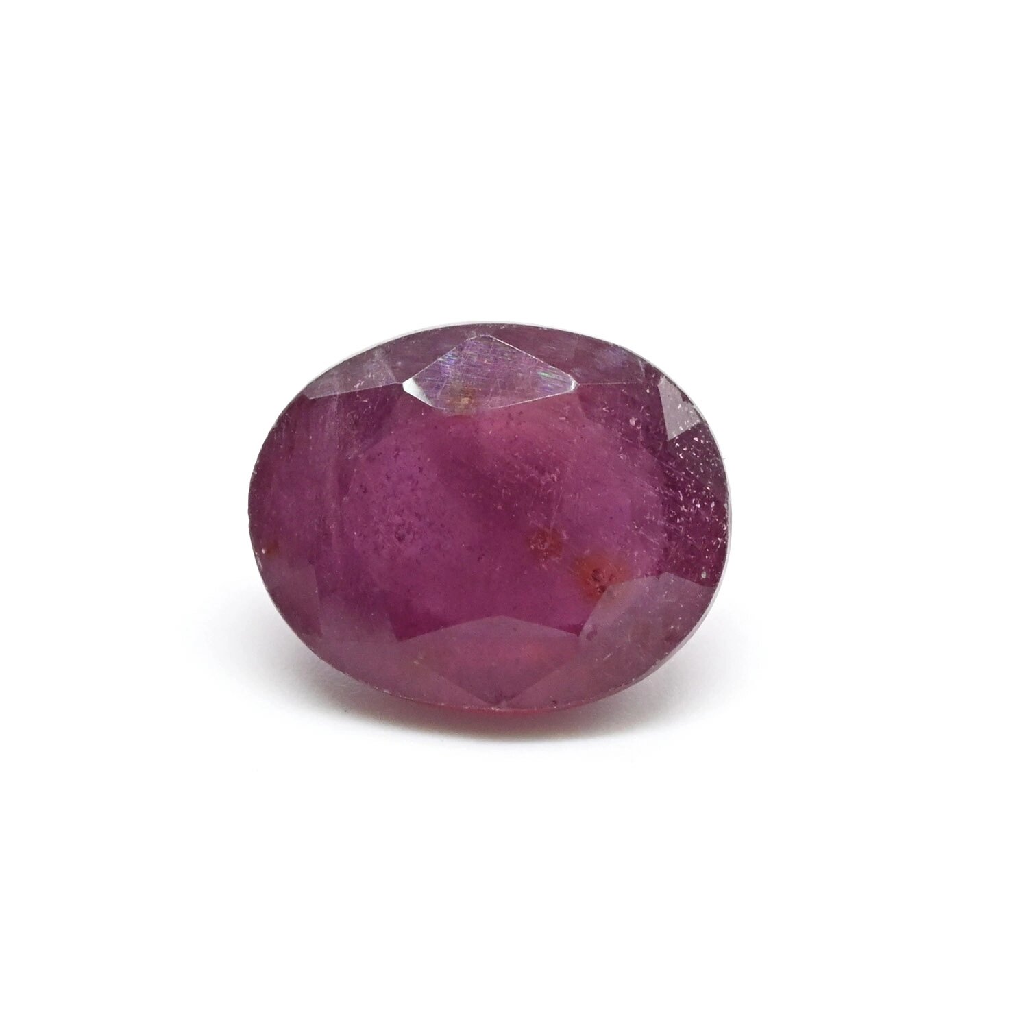 Кабошон из рубина овал граненый 10*12мм, 6,2ct