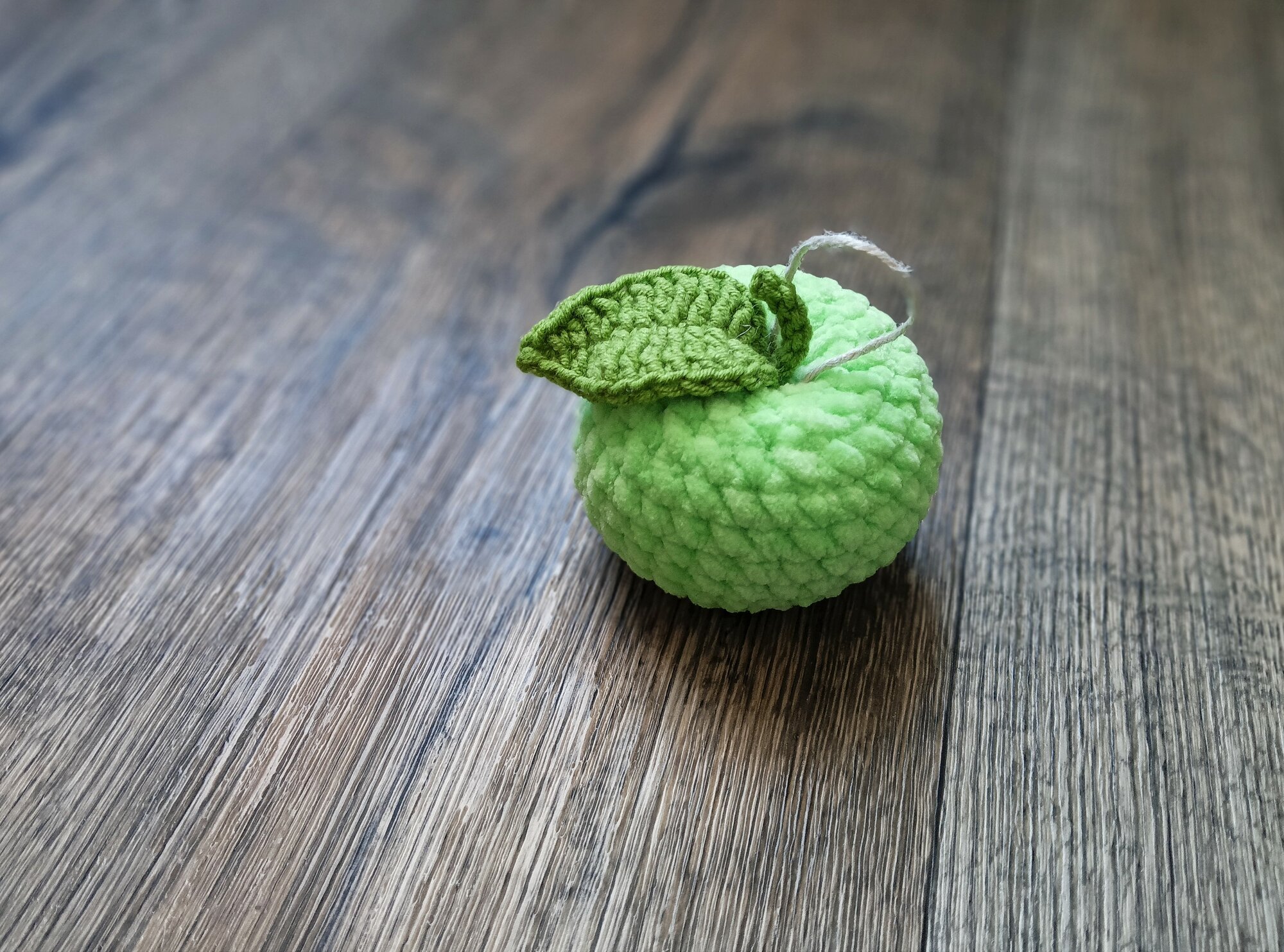 Вязаное яблоко мягкое 1шт.