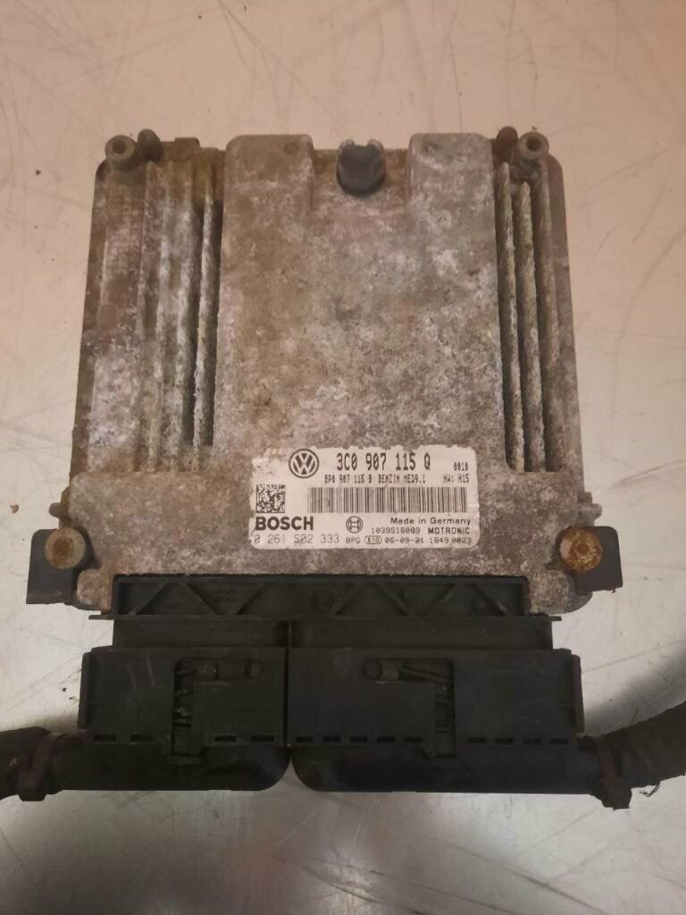 Блок управления двигателем Volkswagen Passat B6 2006 3C0907115Q