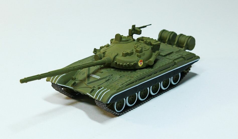 Масштабная модель 1/72 Танк Т-72