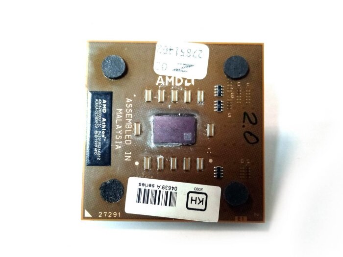 Процессор AMD Athlon XP 2000+ AXDA2000DUT3C 1,67 ГГц, разъем 462/A