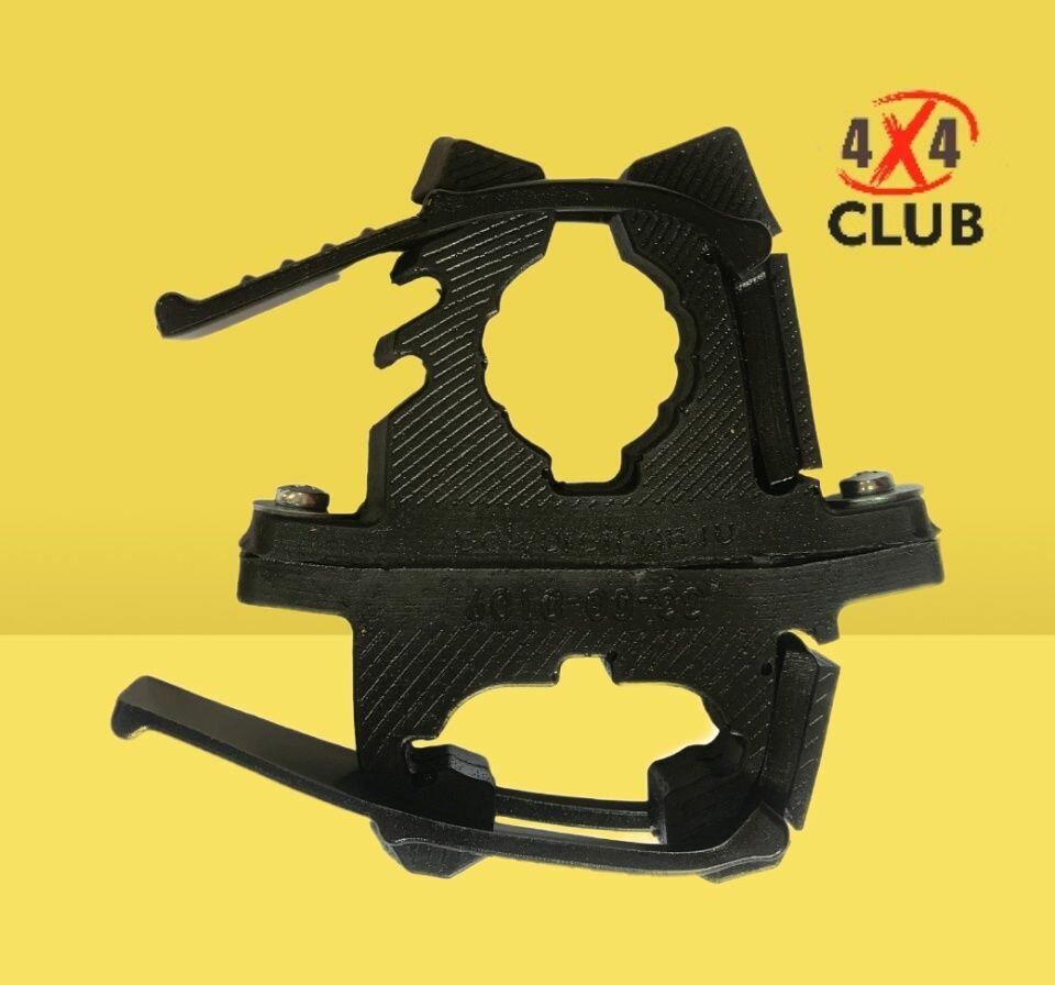 Крепление лопаты на рейлинг. Диаметр закрепляемого предмета 25 - 35 мм.1 шт