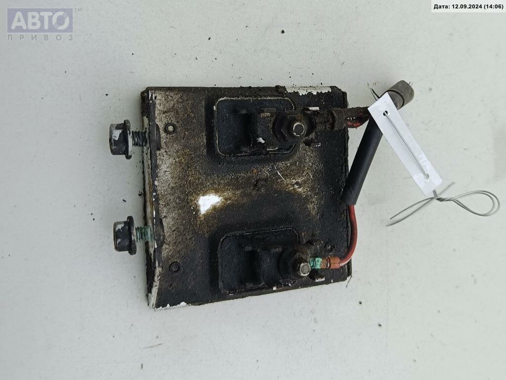 Блок управления вентилятором радиатора Audi A4 B5 (1994-2001)