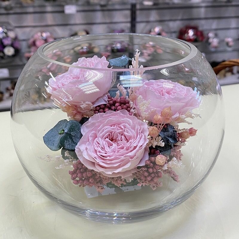 Натуральные пионы в стекле, вакуум