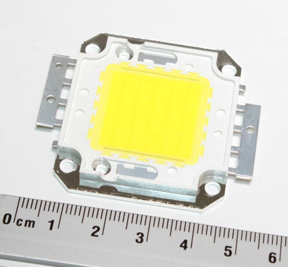 COB-50W 4500Lm, 4000k, 1500mA, 30-36V 50W Day (для прожекторов), Светодиод мощный, 52x42x3.9мм. Устанавливать на теплоот