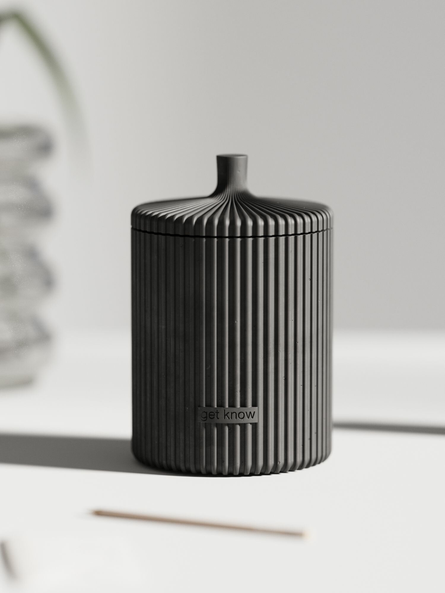 Контейнер с крышкой для ватных палочек из бетона Кант-1 черный