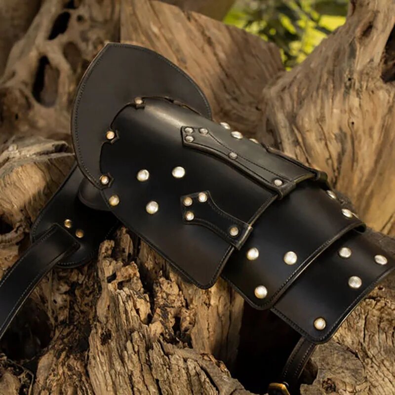 Кожаные наплечники для косплея Black