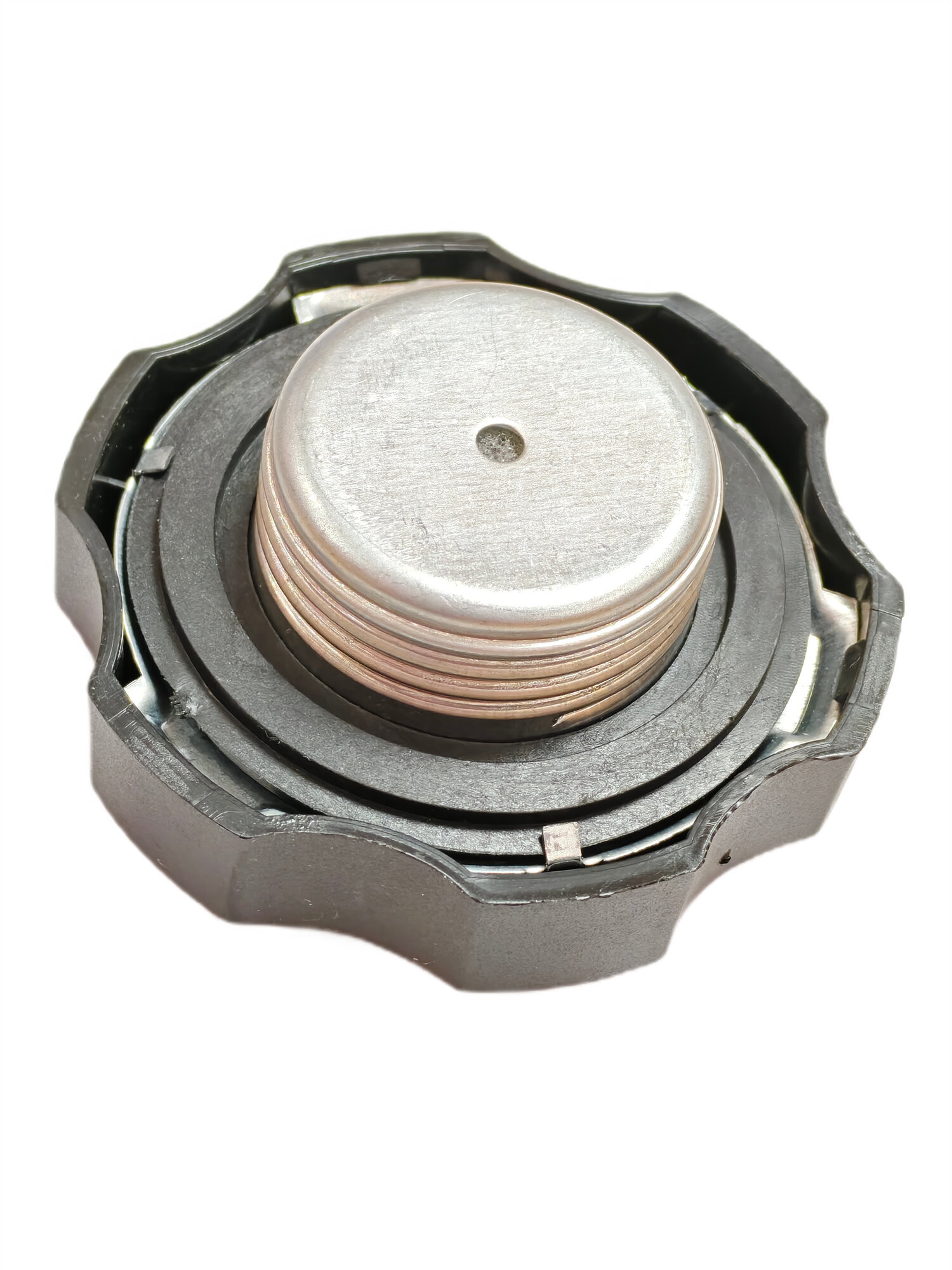 Крышка топливного бака (бензобака) с резьбой, пластик для двигателей GX120, GX160, GX200, GX270, GX390, 168F, 173F, 177F, 182F, 188F, 190F