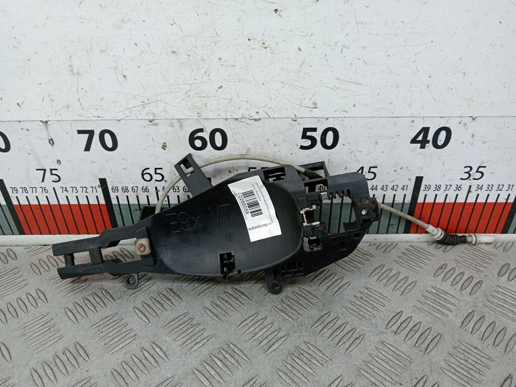 Кронштейн (держатель) ручки двери BMW 3-Series (E90/E91/E92/E93) 51227199839 арт. 2266059