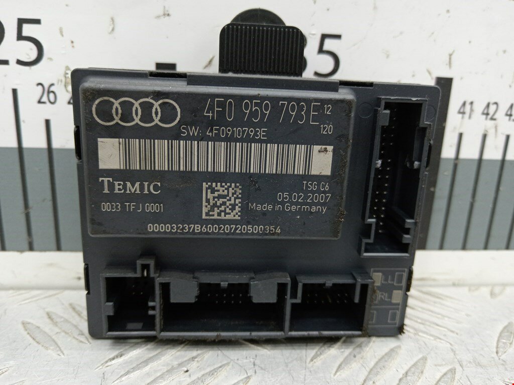 Блок управления двери Audi A6 C6 4F0910793E арт. 2003783