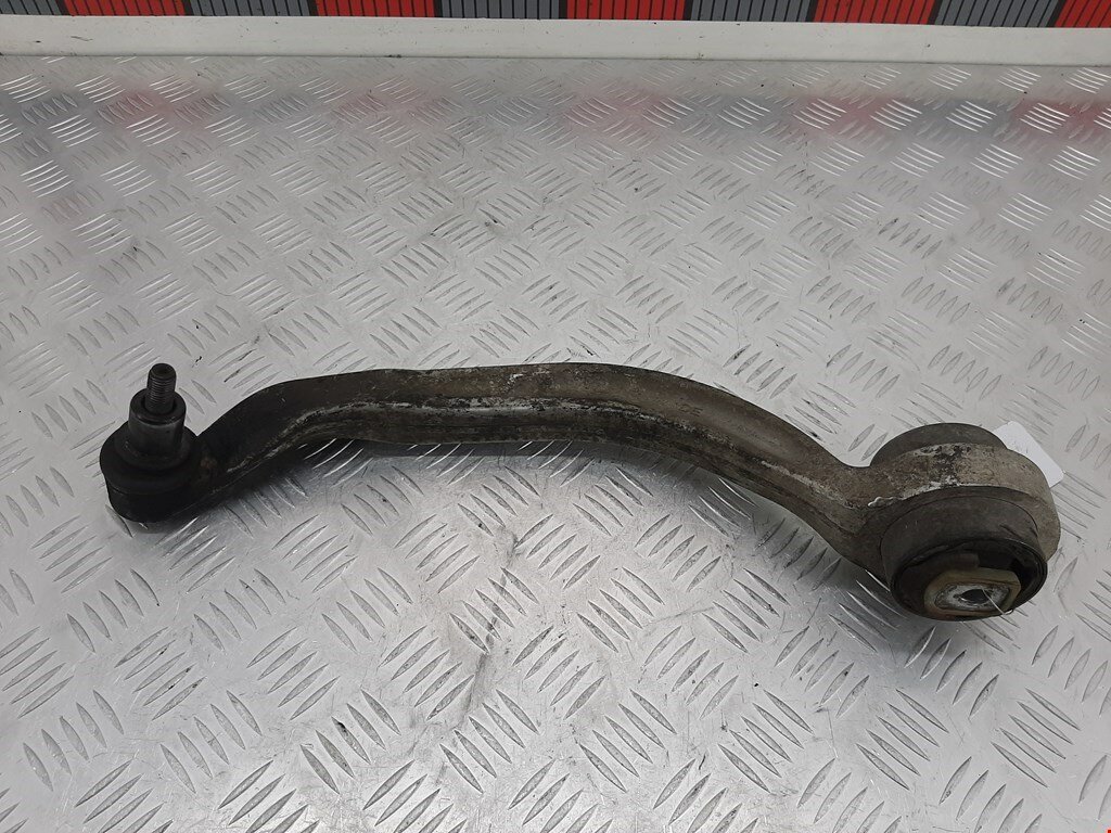 Рычаг передний левый Volkswagen Passat 5 GP 8E0407693AG арт. 1794580