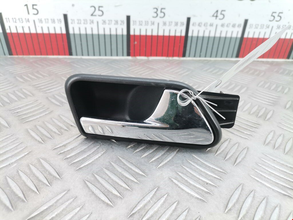 Ручка двери внутренняя задняя правая Volkswagen Touran 1 1T0839114B арт. 1946956