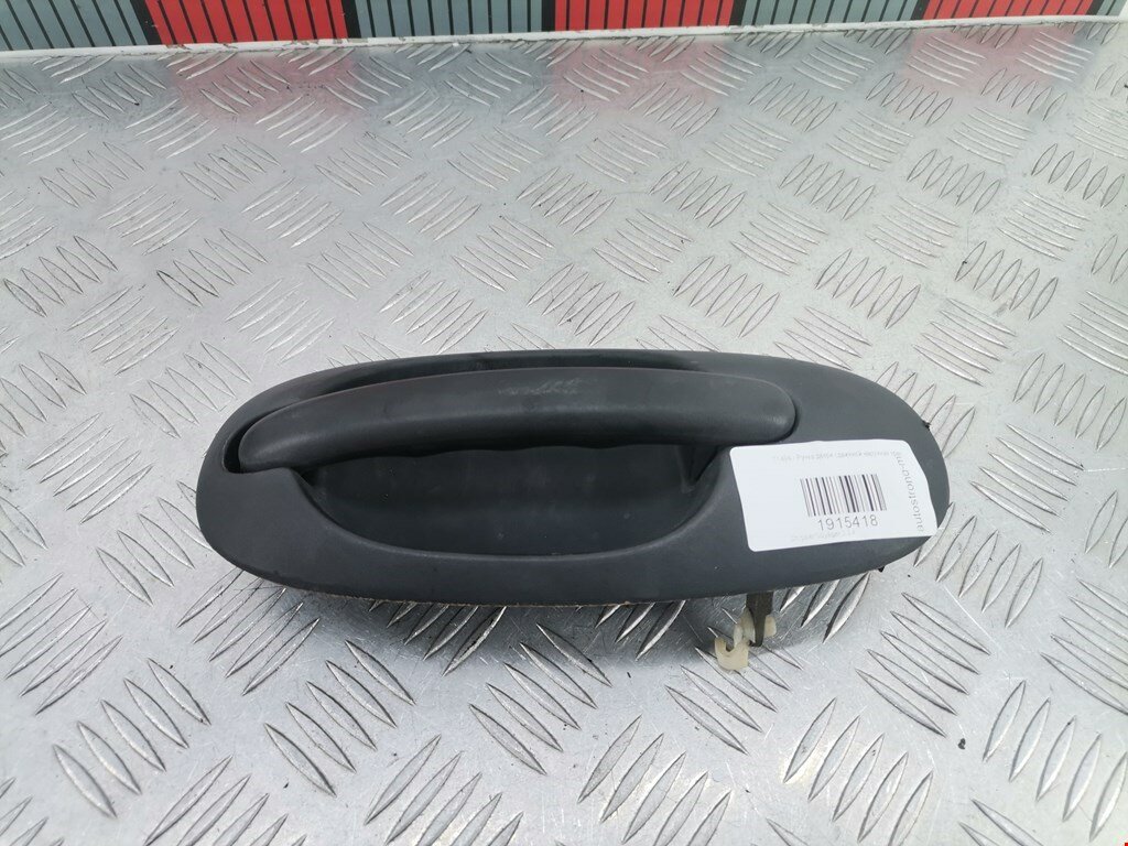 Ручка двери сдвижной наружная правая Chrysler Voyager 3 0QK00SG8 арт. 1915418