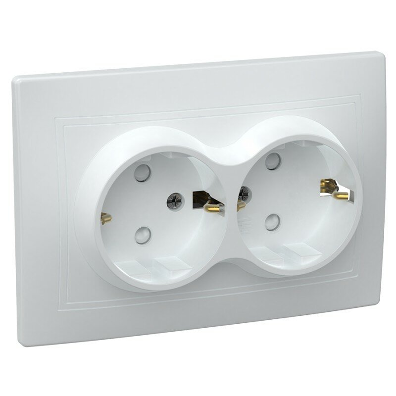 KVARTA Розетка 2-местная с заземлением с защитными шторками 16А кер. РСш12-3-КБ белый IEK, цена за 1 шт