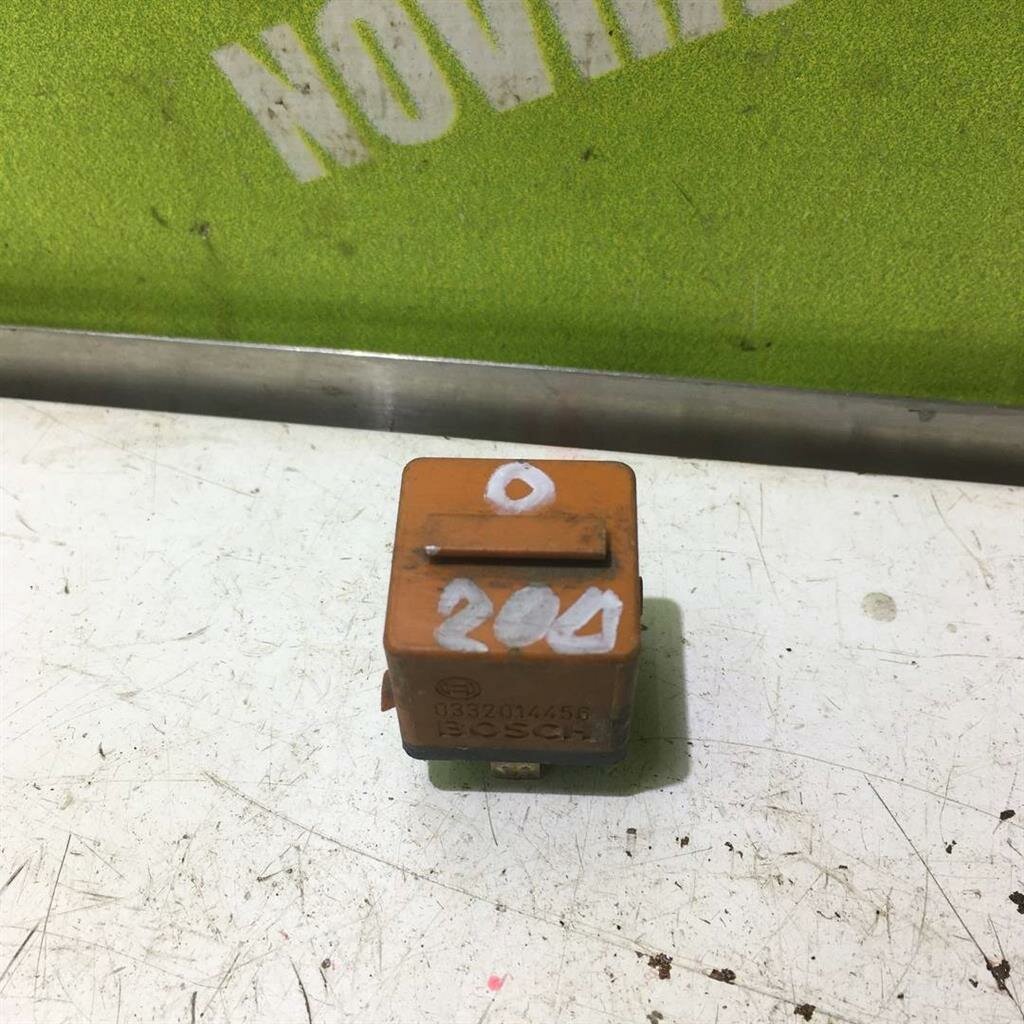 Реле BMW 5-серия E34 88-95