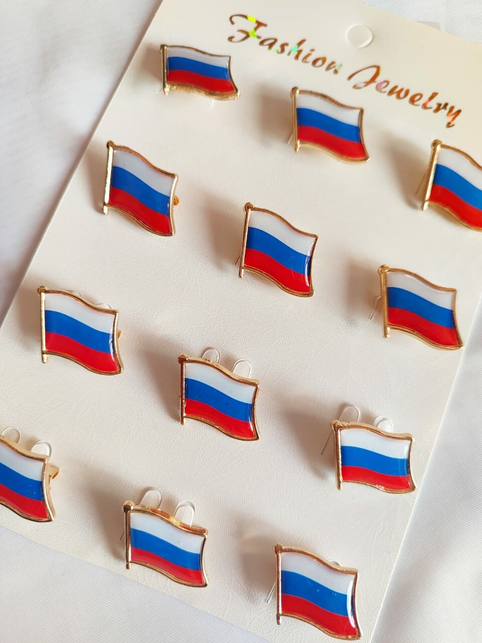 Брошь, эпоксидная смола