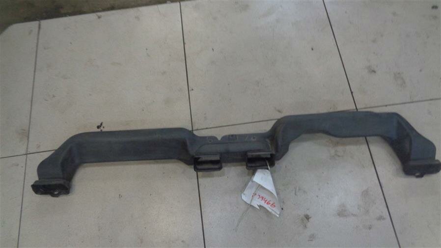 Воздуховод торпедо от Mitsubishi Pajero, Montero 2 1991-2004
