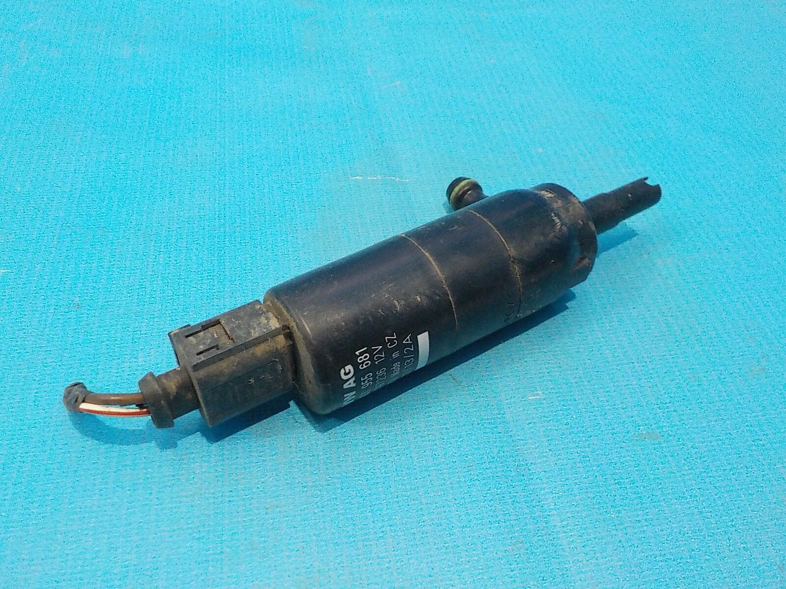 Моторчик омывателя фар SKODA Yeti 2009-2018 3B7955681 - Б/У