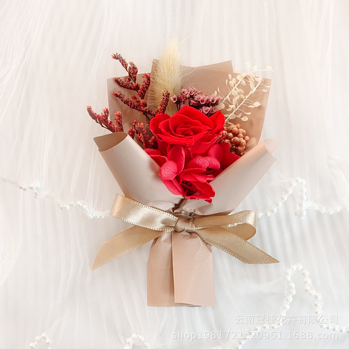 Засушенные розы, подарок на День матери, небольшой букет на День святого Валентина, букет из засушенных цветов, готовая подарочная коробка