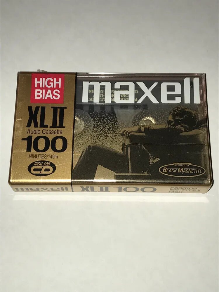 Аудиокассета Maxell XLII 100. 1998г. Japan.