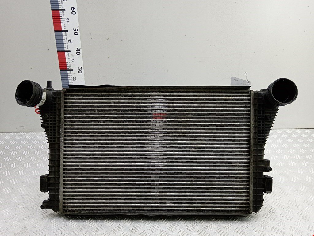 Интеркулер (радиатор интеркулера) Volkswagen Touran 1 1K0145803CD арт. 1893950