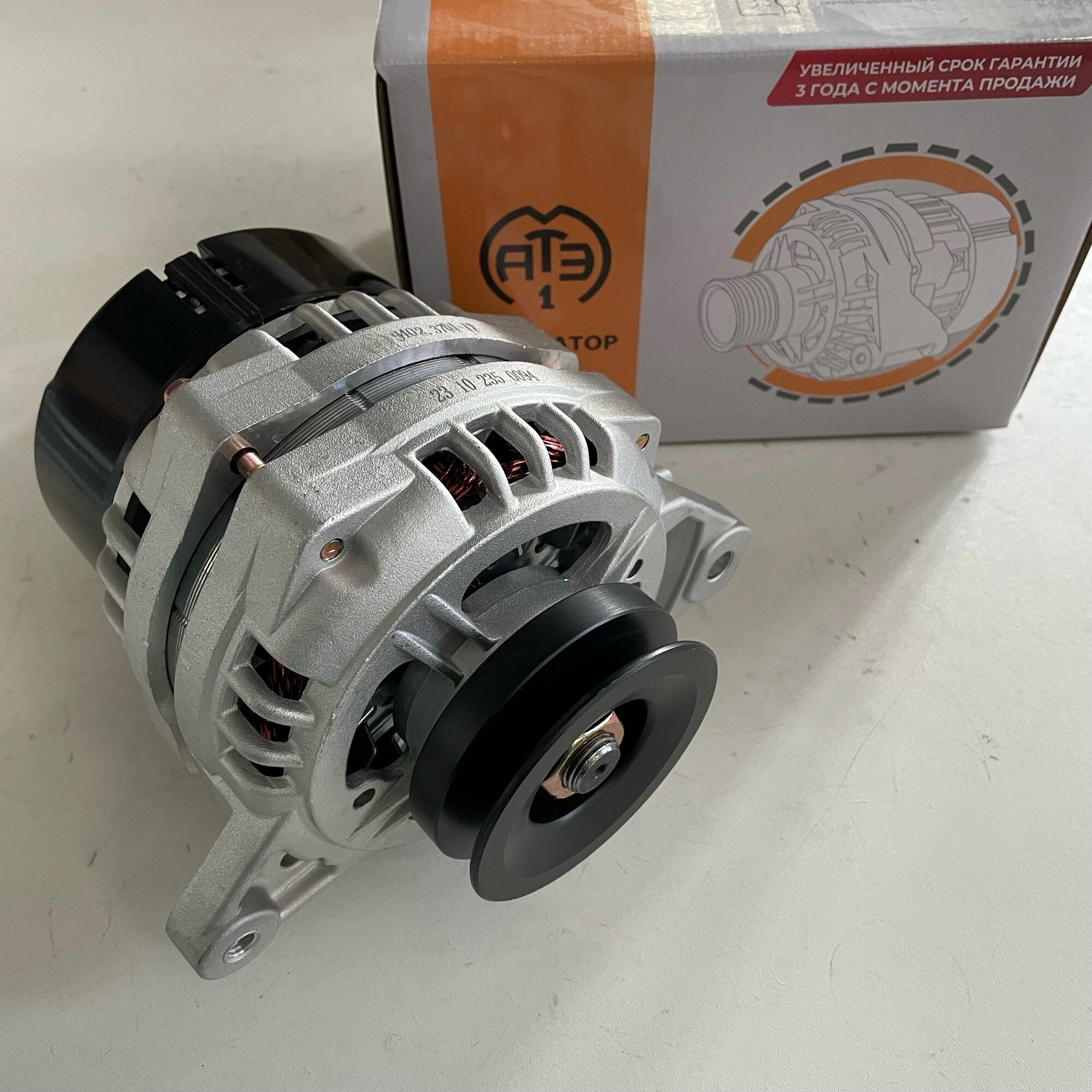 Генератор ГАЗ, УАЗ, 14В/100А, УМЗ 421, 4213, 4215, 4216, 4217 АТЭ-1 / прамо 9402.3701-17