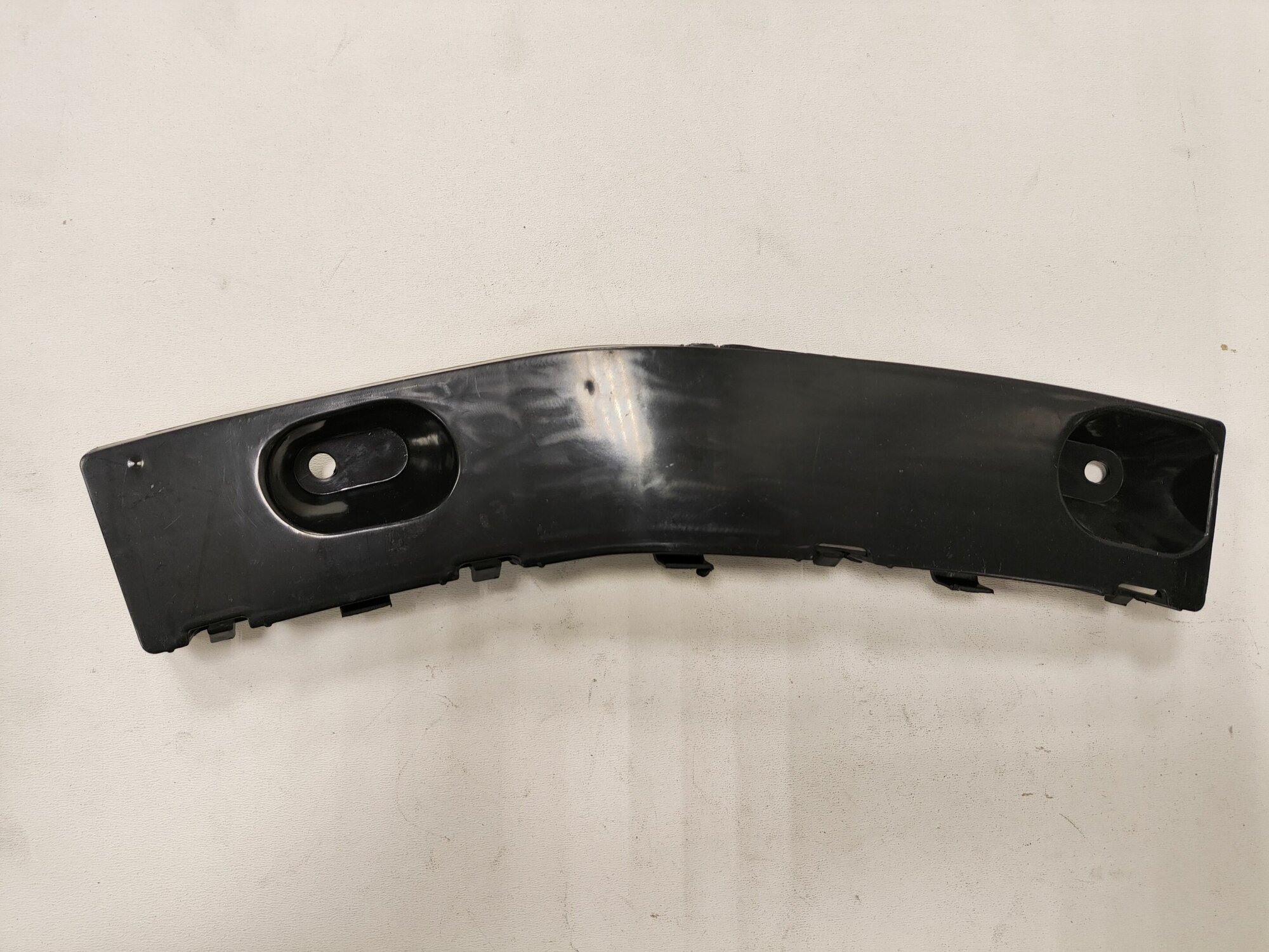 Кронштейн бампера заднего левый Chery Bonus, Very A13 [1.5 16V 5MT хетчбэк] J152804571